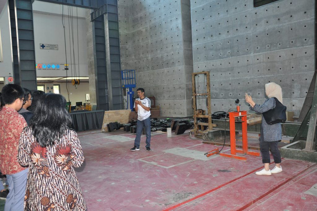 Kunjungan SMA LabSchool Kebayoran Baru – Fakultas Teknik Sipil dan ...